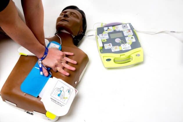 What Is A Defibrillator And How To Use It? - Western Pennsylvania ...